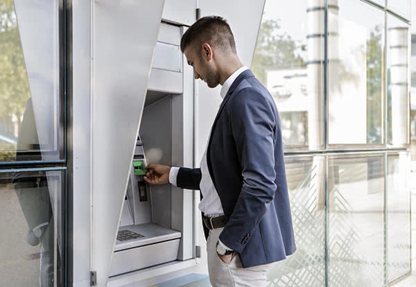 Choosing A Bank That Fits Your Needs Choosing A Bank That Fits Your Needs